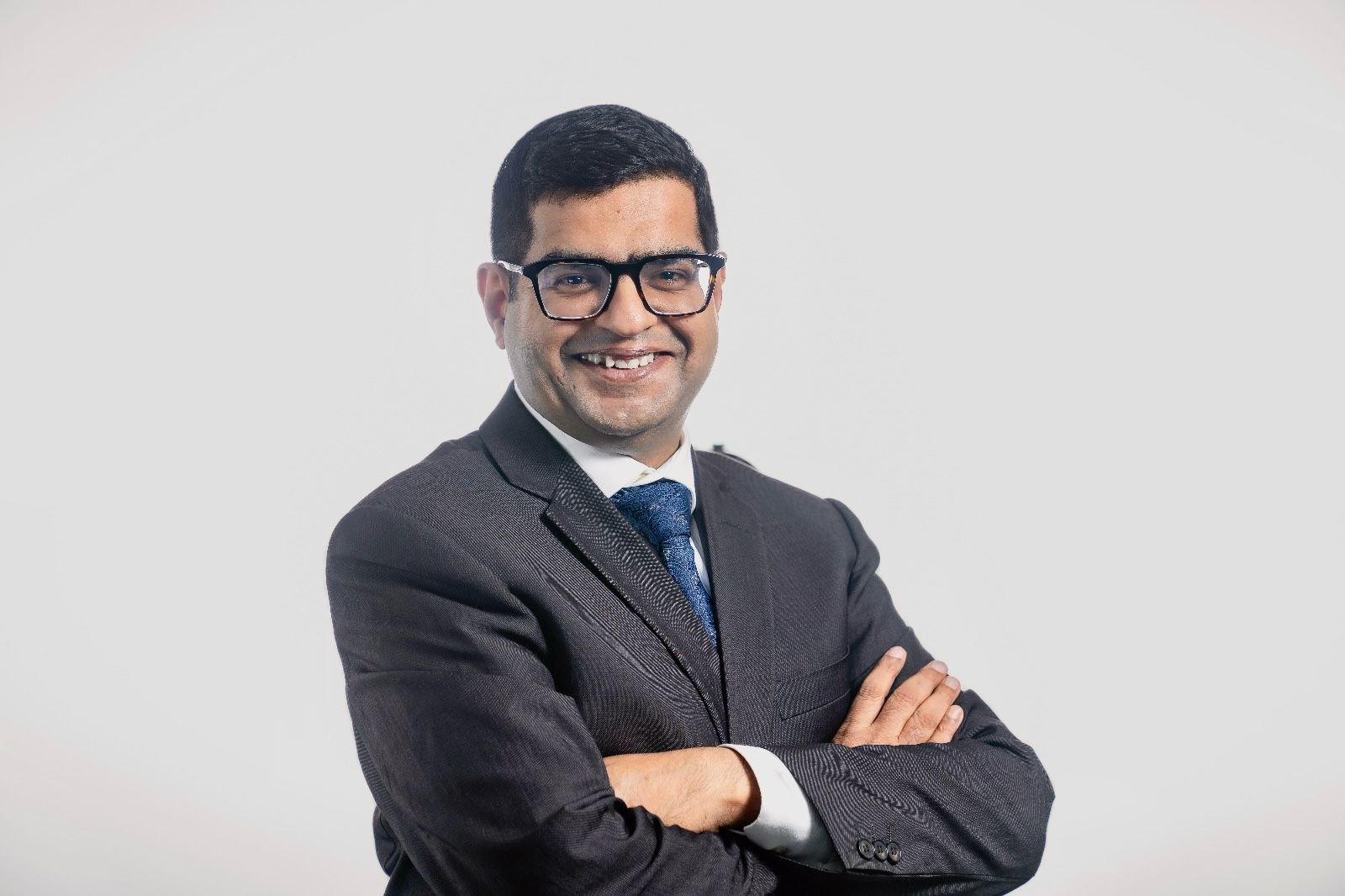 Our People – Lamar Holding
